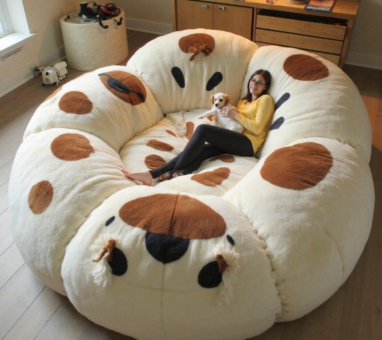 Giant Fur Pet Beds For Humans: The Ultimate Guide to Comfort and Relaxation